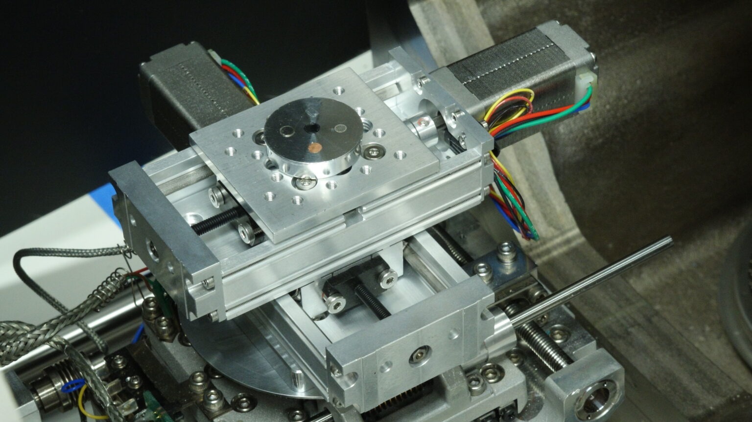 SEM-XRF: X-ray sources for microXRF on a SEM — IXRF Systems